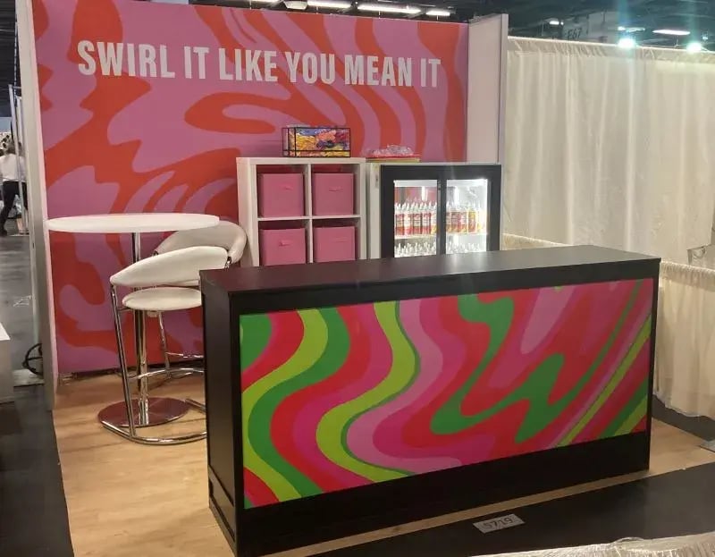 Mastering Exhibit Booth Graphics: 10+ Tips for Effective Design